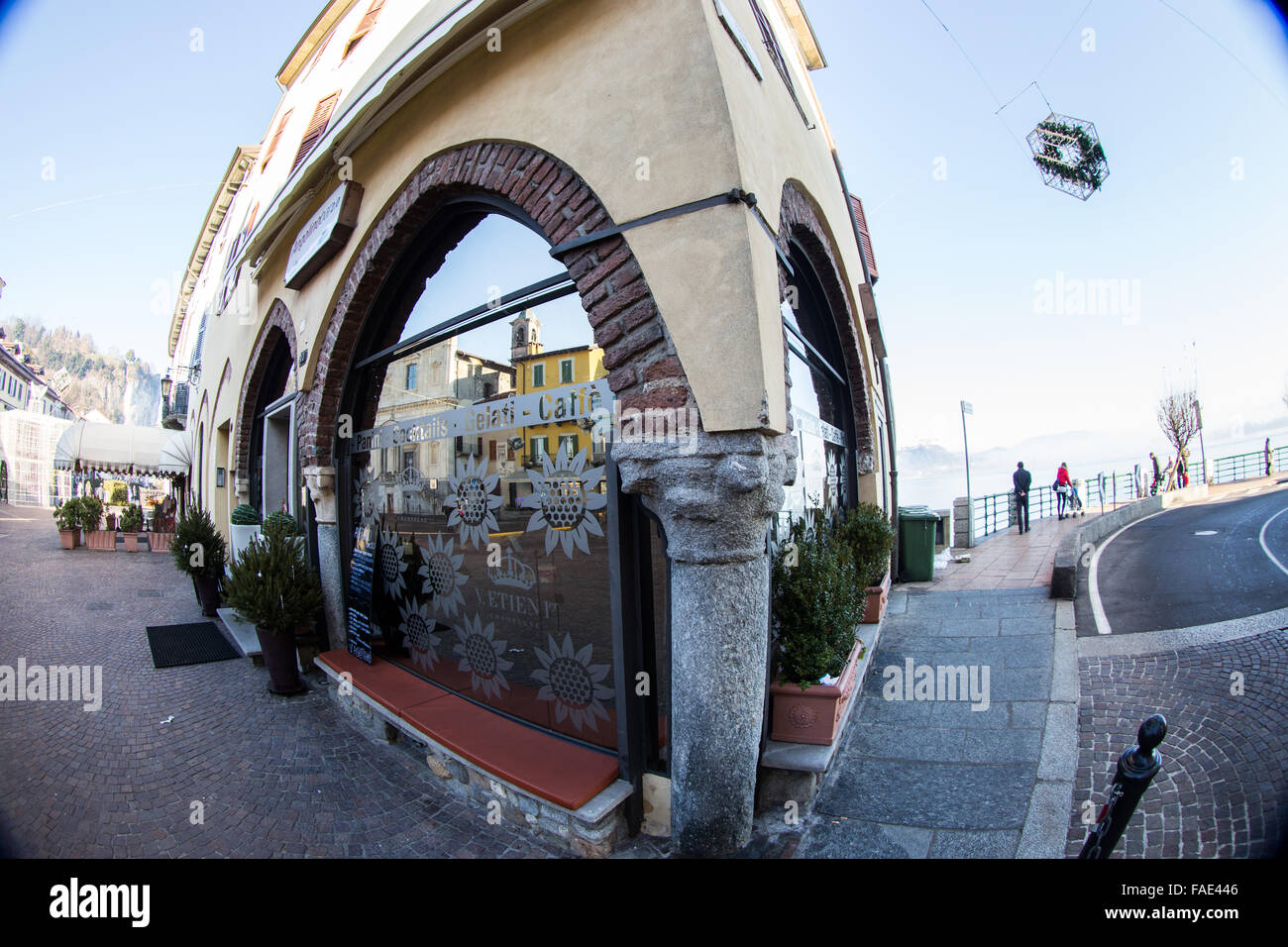 Arona Italy. 28th December 2015. Sunny day in Arona the first town you ...