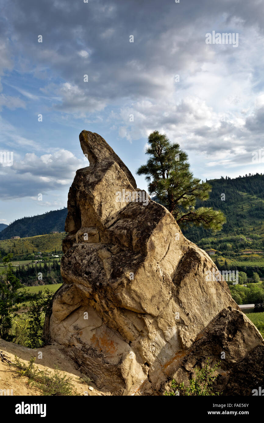 Pinnacle rock state park hi-res stock photography and images - Alamy