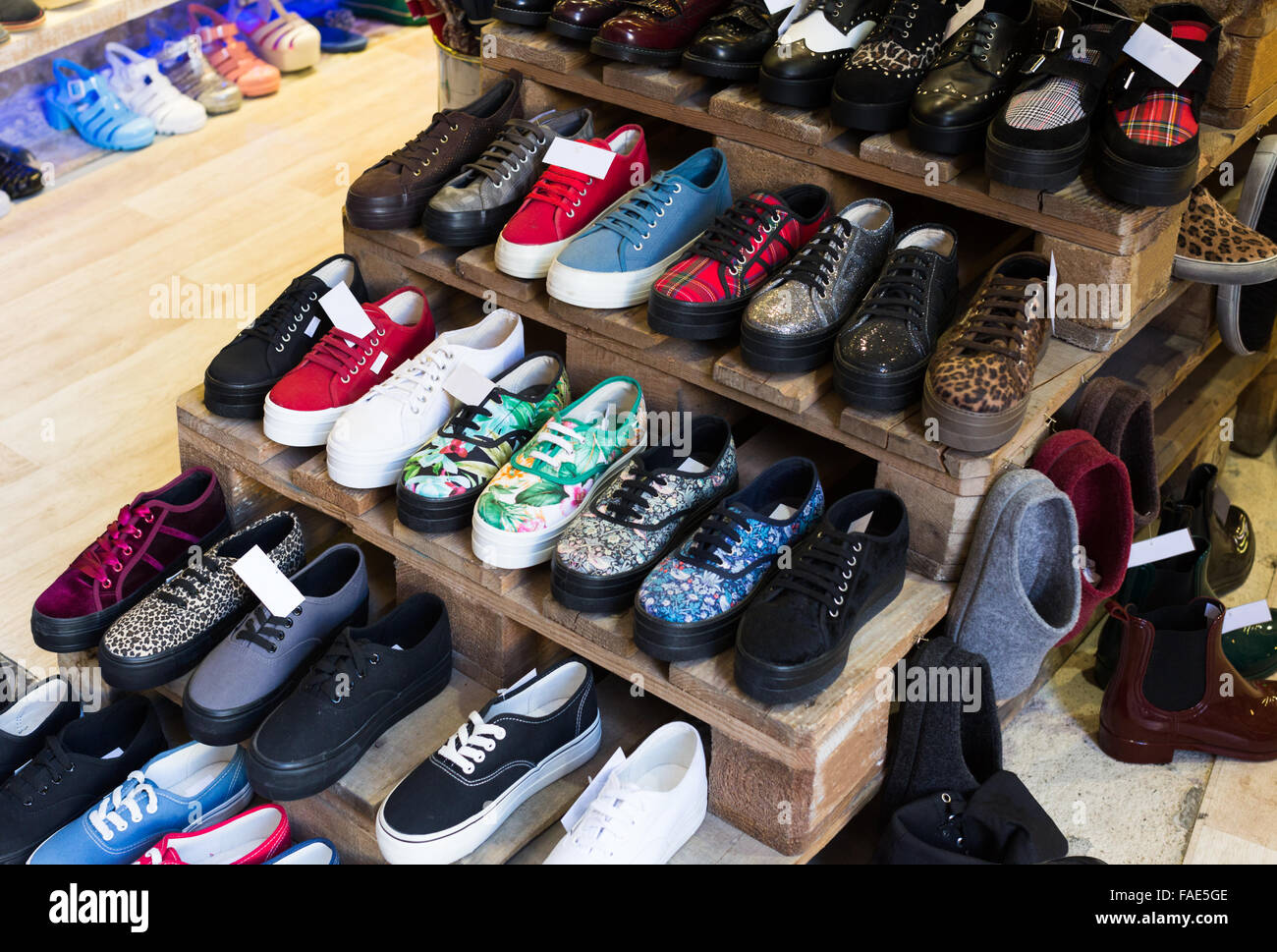 What Is A Shoe Counter at Milla Hawthorn blog