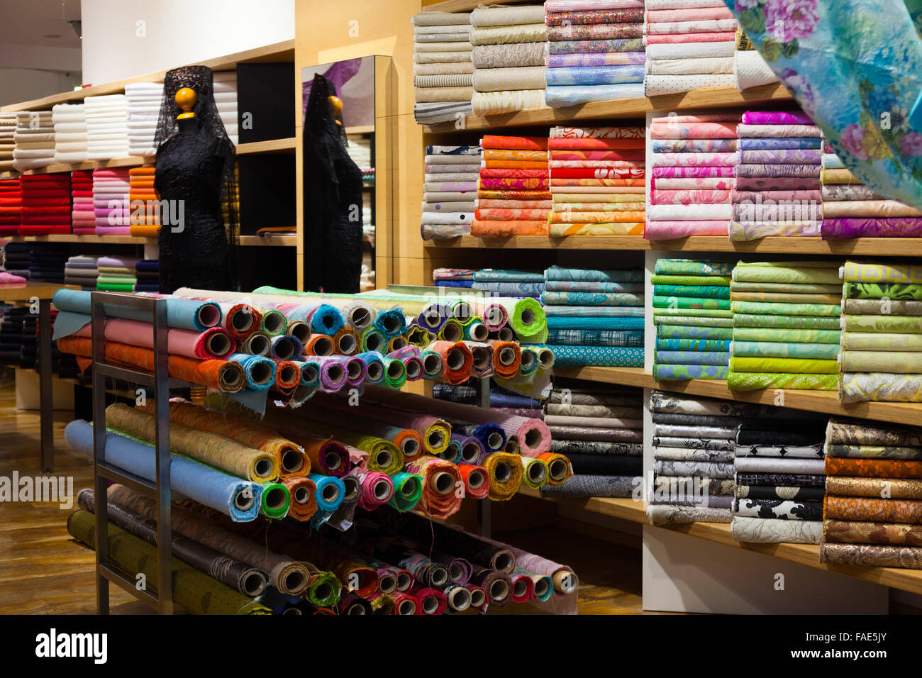 Chequers interior hi-res stock photography and images - Alamy