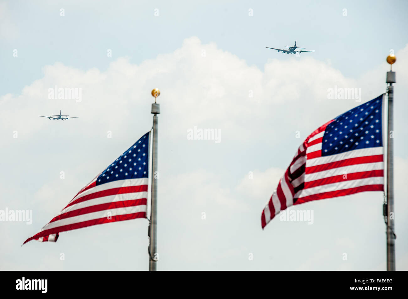 Airplanes flying over the American flag Stock Photo - Alamy