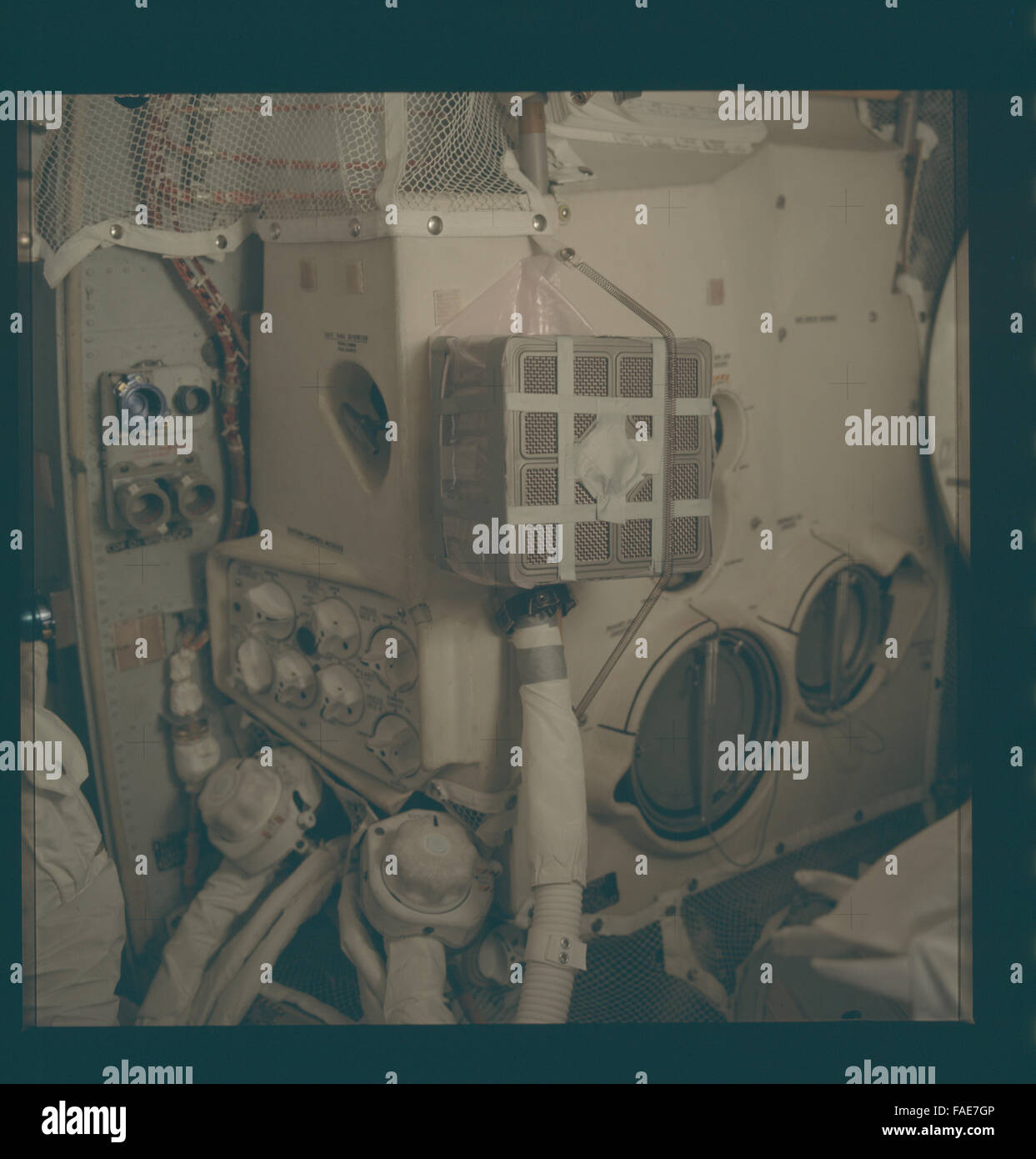 Apollo 13 untouched photographic archive, this is the complete unedited ...