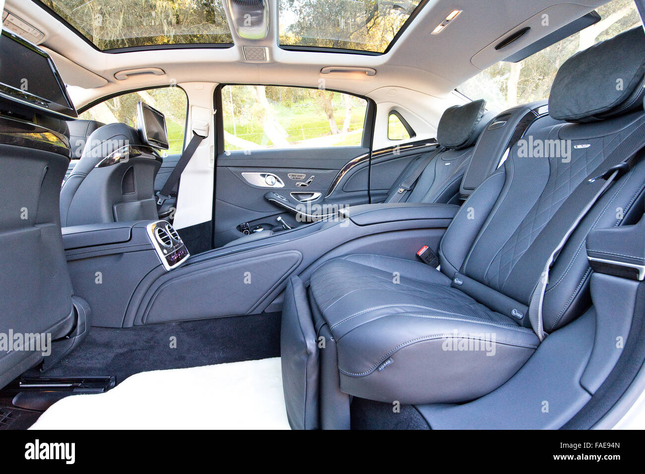 Maybach interior hi-res stock photography and images - Alamy