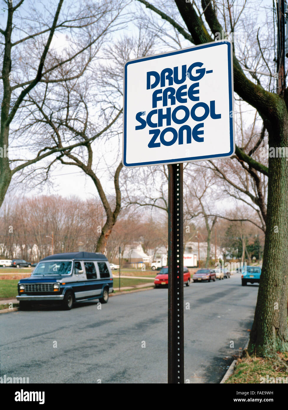 Drug free zone sign hi-res stock photography and images - Alamy