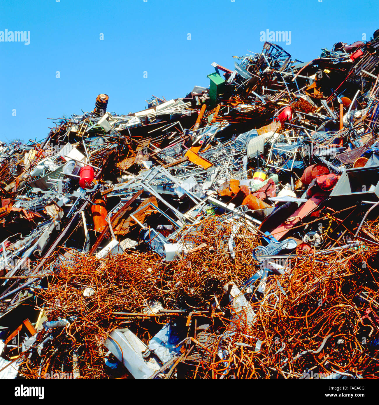 Computer scrap hi-res stock photography and images - Alamy