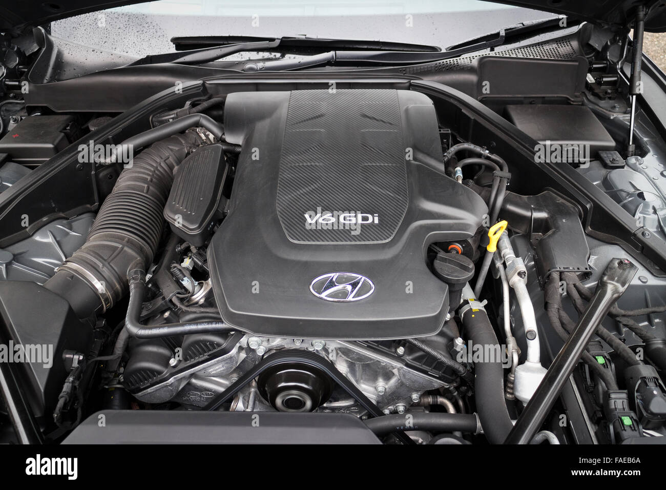 Hong Kong, China Dec 19, 2014 : Hyundai GENESIS 2015 Engine on Dec 19 ...