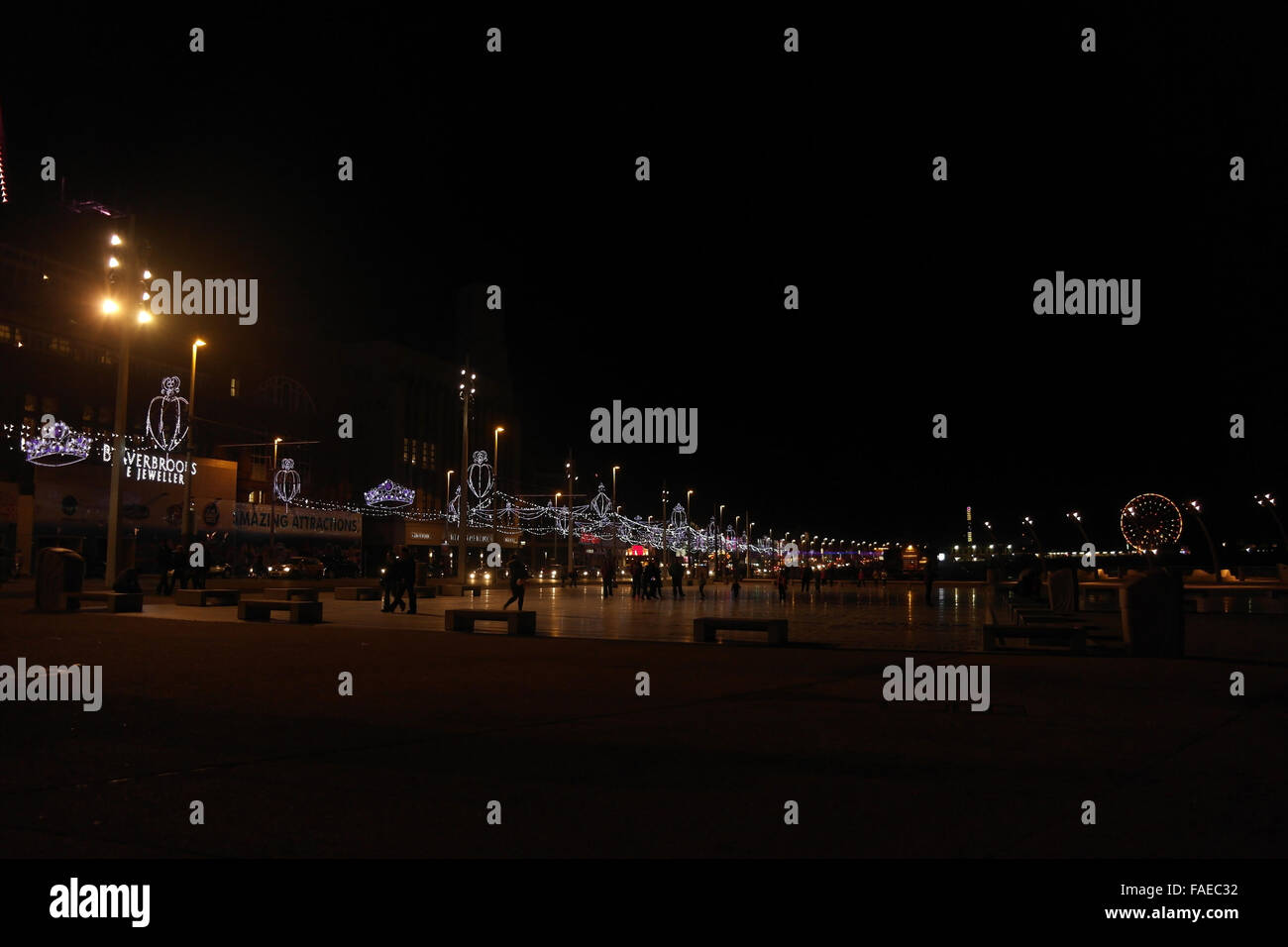 Road 1 blackpool central promenade left mid distance extending centre ...