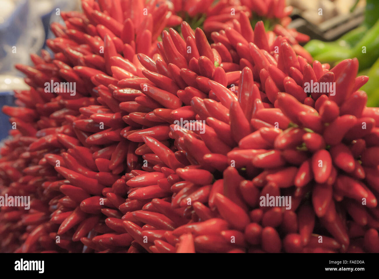 Food piled high hi-res stock photography and images - Alamy