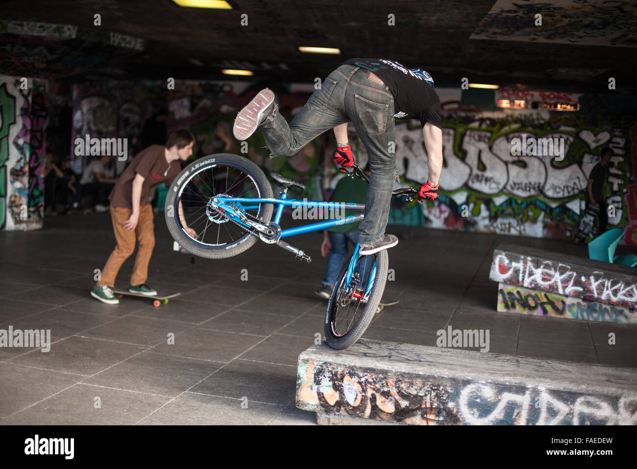 Trick rider hi-res stock photography and images - Alamy