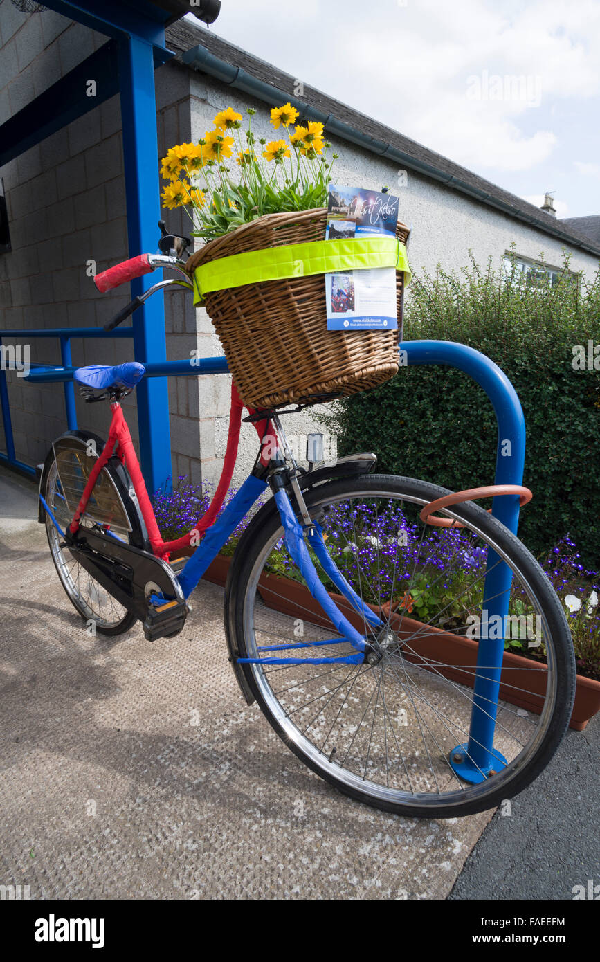 Decorated bicycle during tour of Britain - Kelso pottery welcoming tour ...