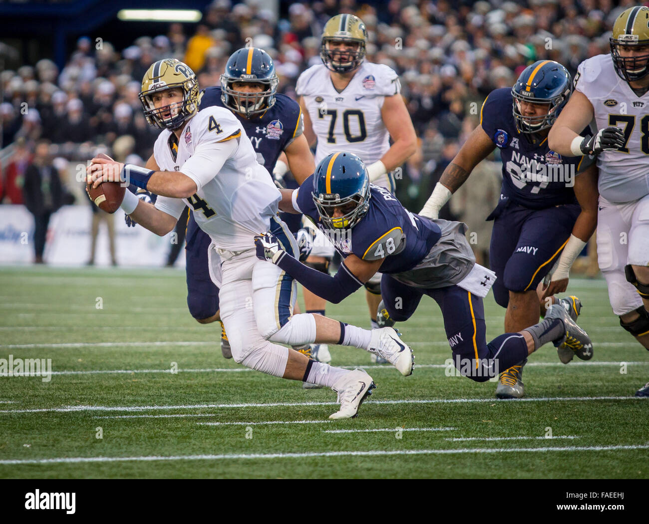 Annapolis, MD, USA. 28th Dec, 2015. Pittsburgh Panthers quarterback ...