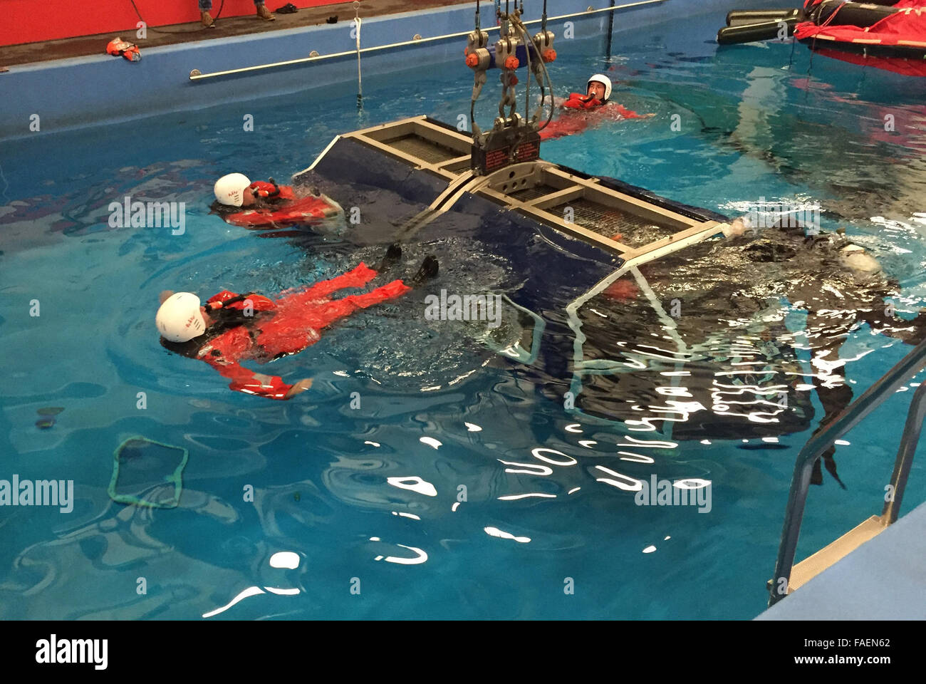 Survival training offshore hi-res stock photography and images - Alamy