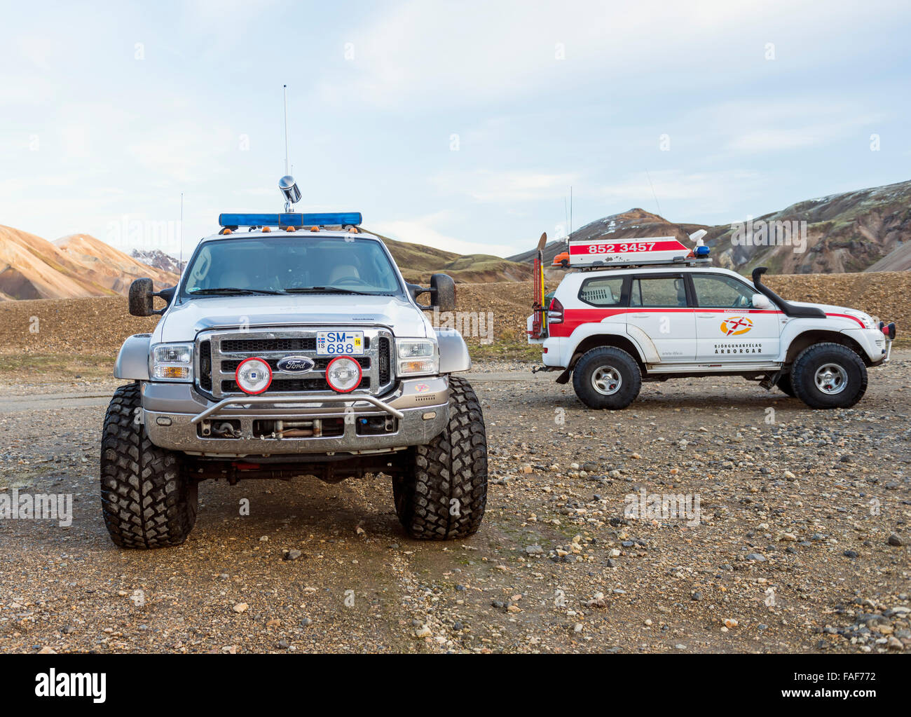 Mountain Rescue Rescue Stock Photos & Mountain Rescue Rescue Stock ...