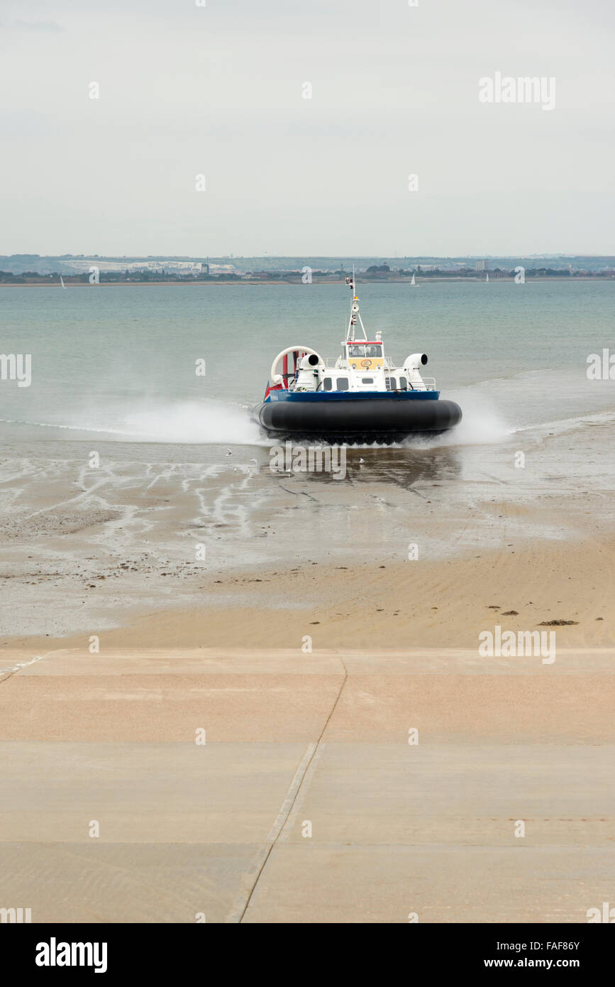 European gb julian eales hover craft hi-res stock photography and ...