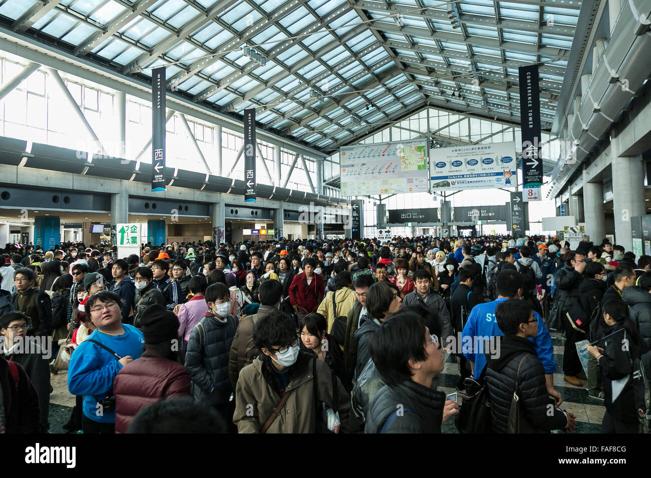 Tokyo, Japan. 29th Dec, 2015. Visitors attend the ''Comic Market ...