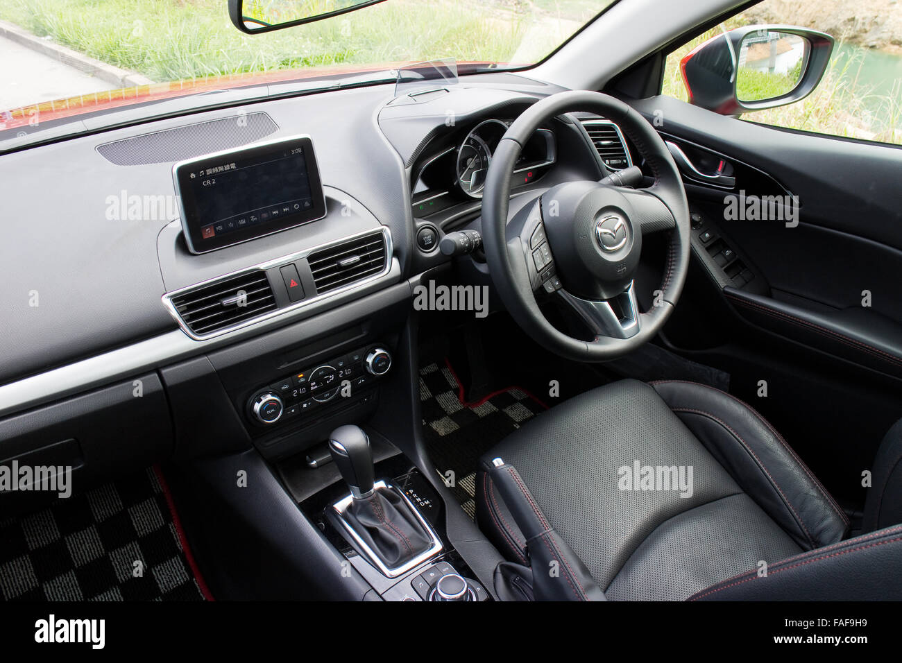 Mazda 2 interior hi-res stock photography and images - Alamy
