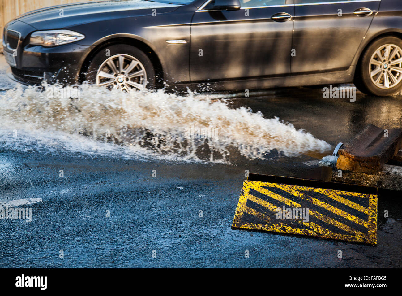Dam emergency water discharge hi-res stock photography and images - Alamy