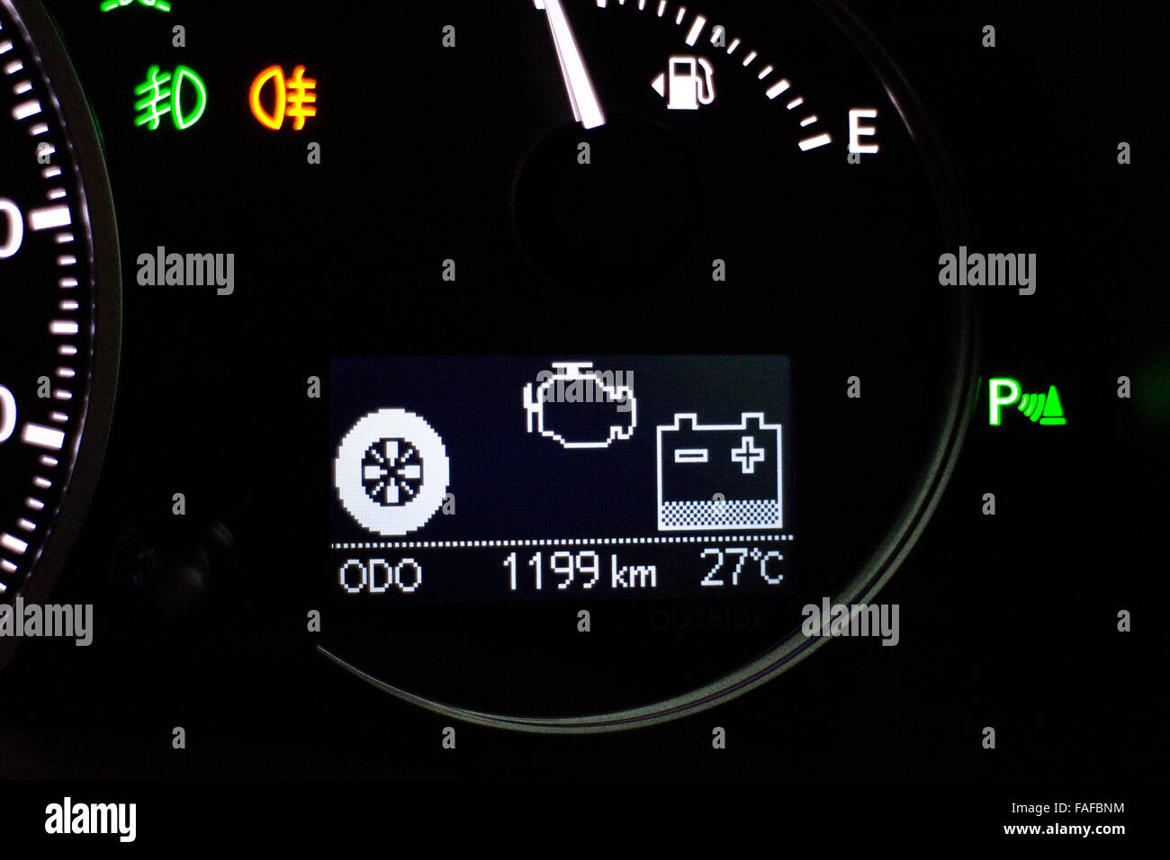 Status car hi-res stock photography and images - Alamy