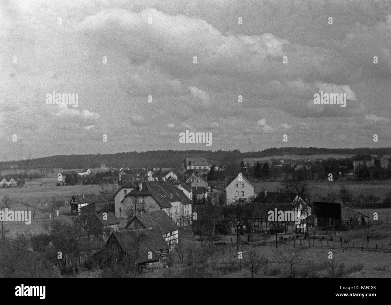 Blick auf die Ortschaft Paffrath bei Bergisch Gladbach, Deutschland ...