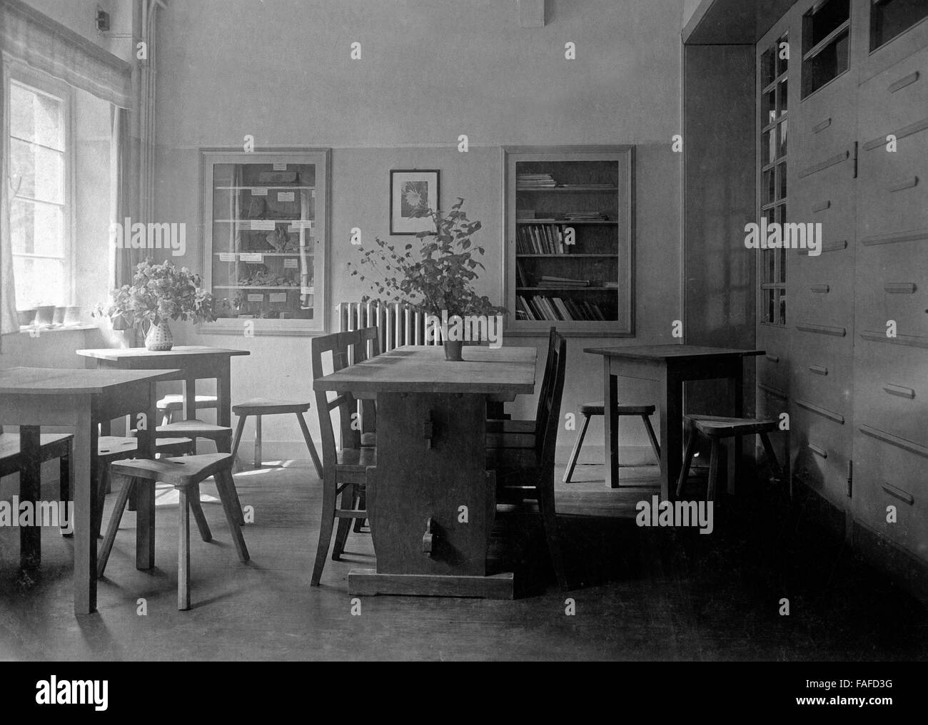 1920s office Black and White Stock Photos & Images - Alamy