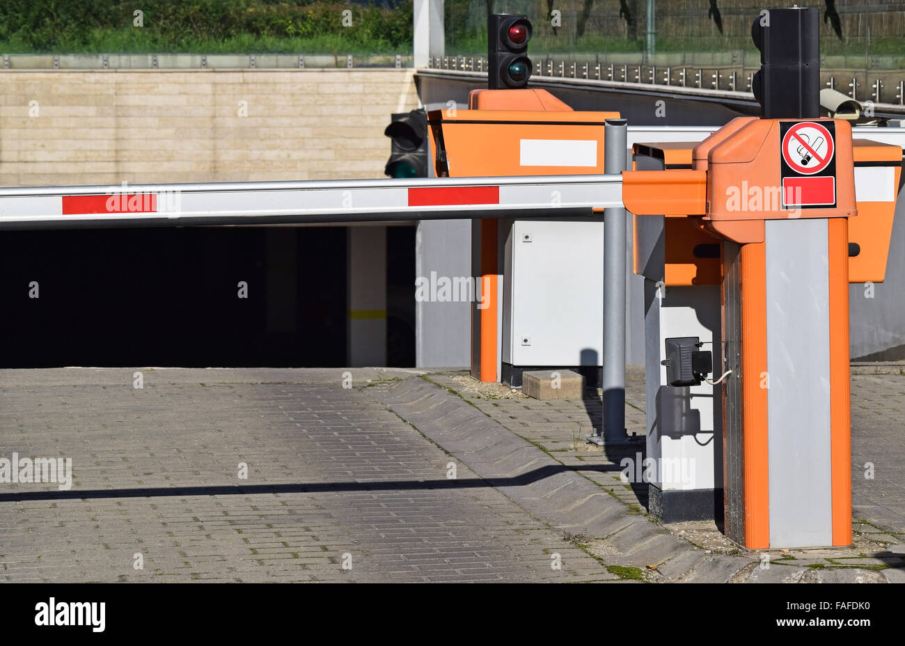 Closed gate in parking lot closed hi-res stock photography and images ...