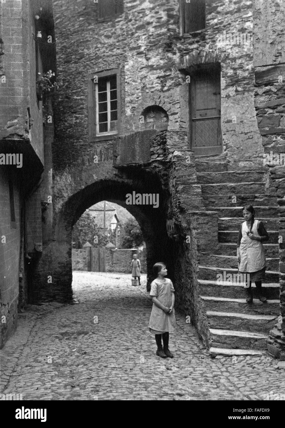 1920s germany backyard hi-res stock photography and images - Alamy