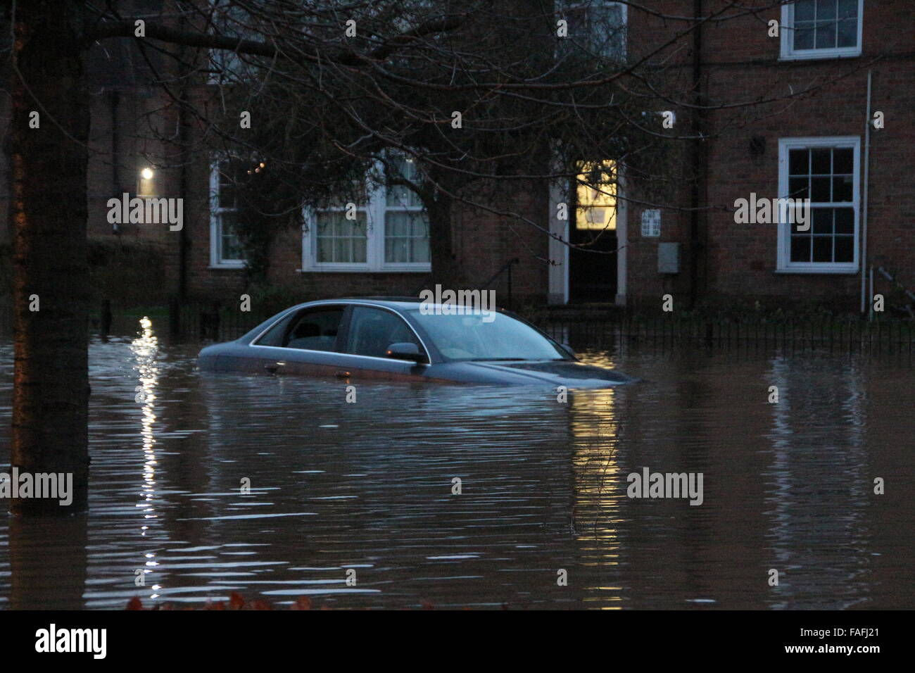 Car stranded in floods hi-res stock photography and images - Alamy