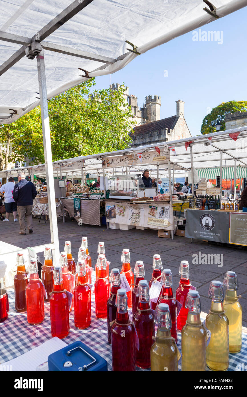 England somerset wells market place hi-res stock photography and images ...