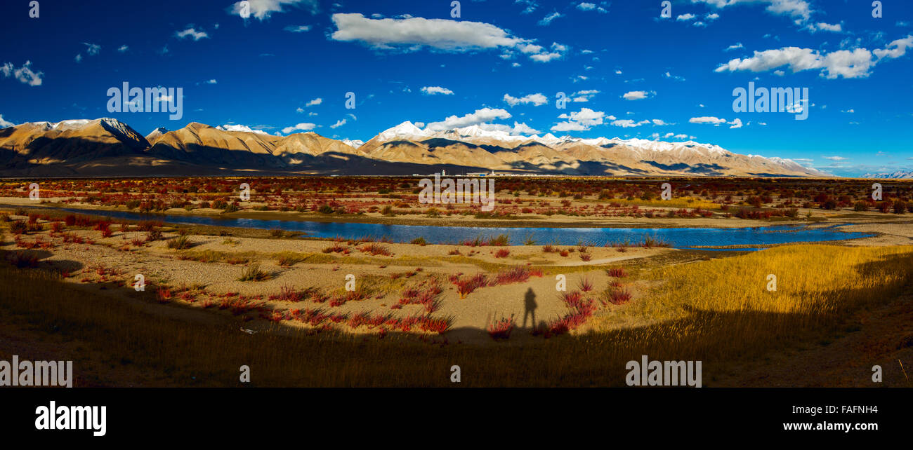 Tibet Ali Gar Shiquanhe Town Stock Photo - Alamy