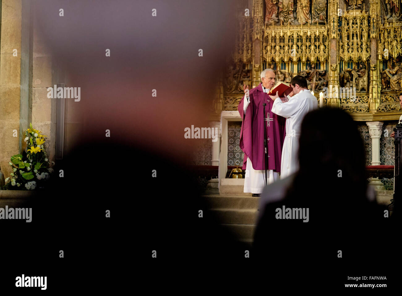 Reading church mass hi-res stock photography and images - Alamy