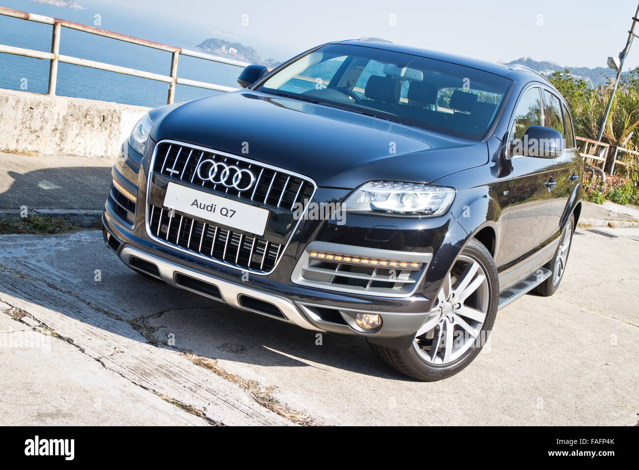Hong Kong, China Jan 22, 2014 : Audi Q7 3.0T Quattro SUV 2014 Model ...