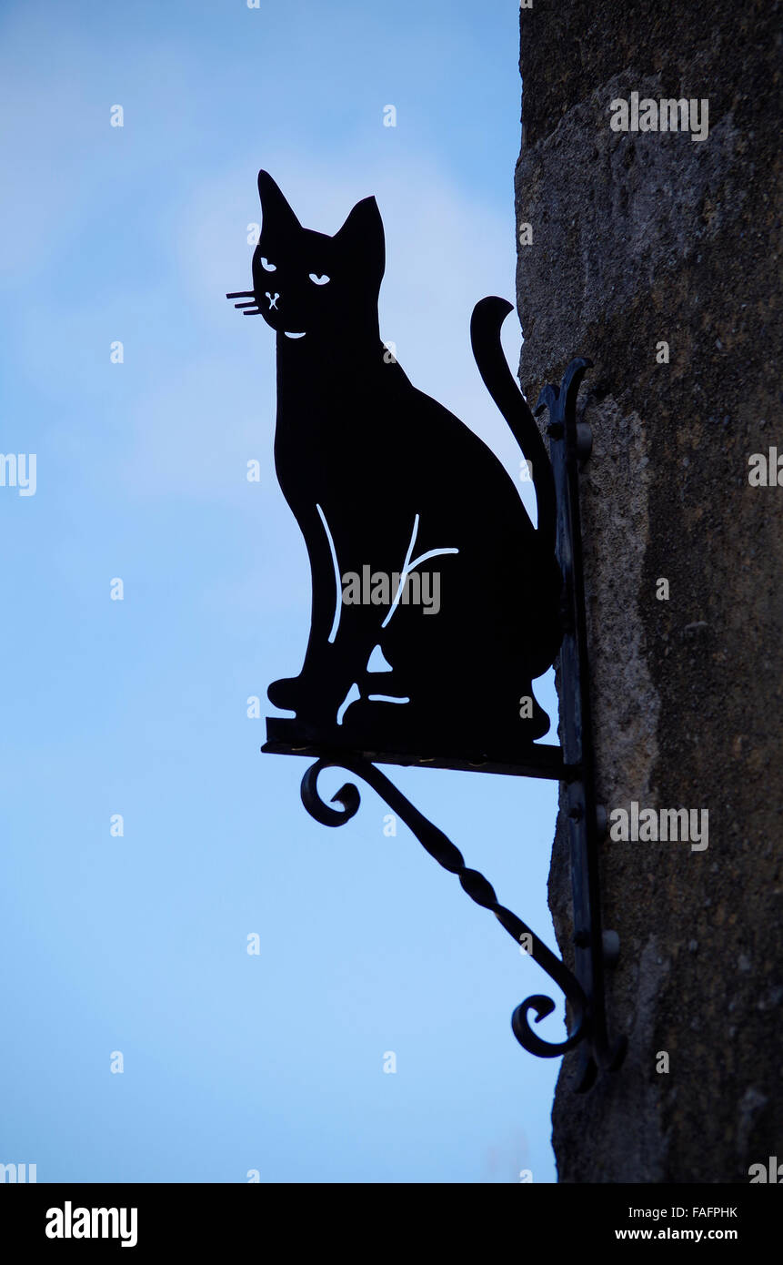 Montmorillon, France. Cut-out cat, shop sign Stock Photo - Alamy