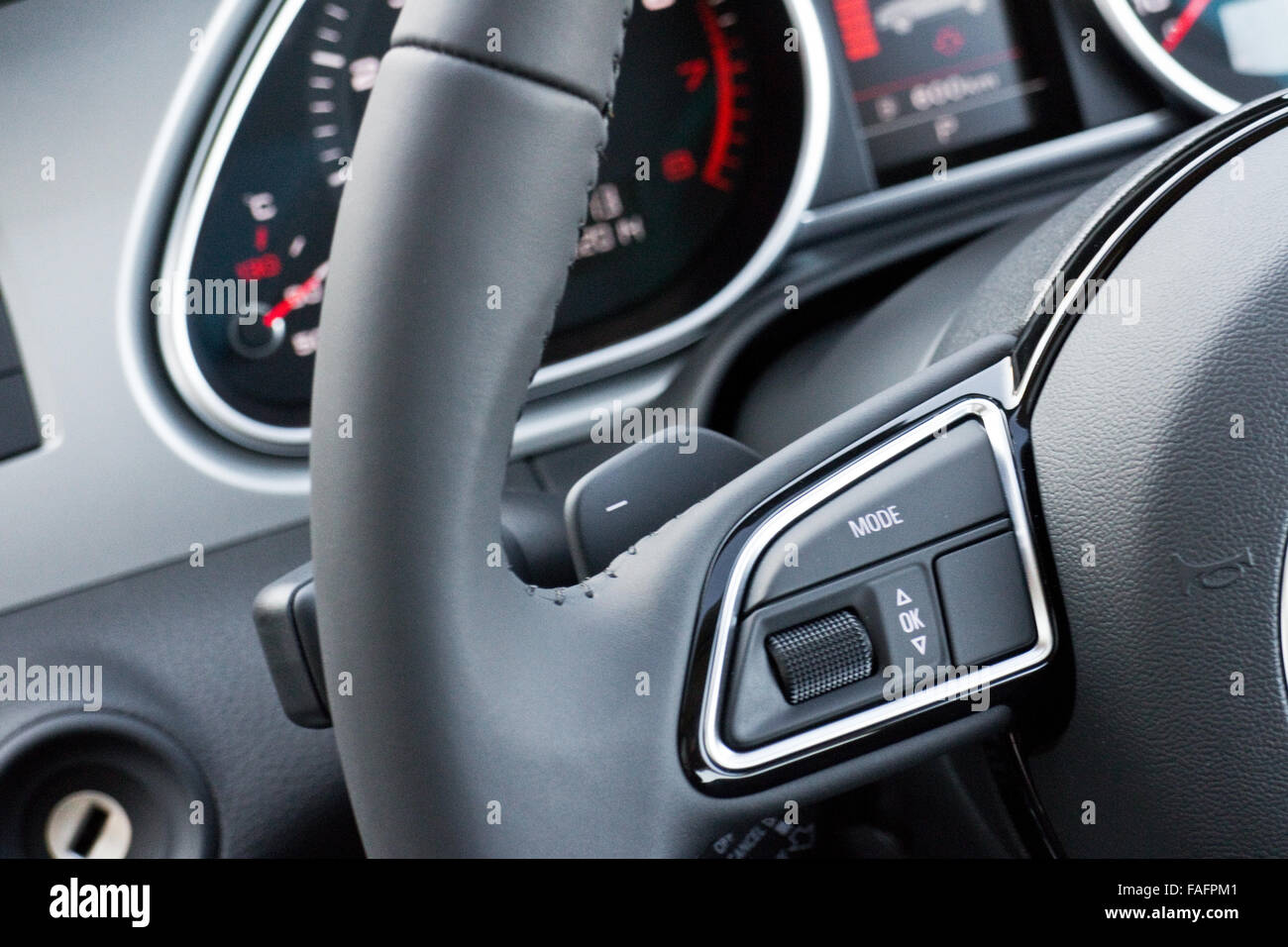 Gear shift on wheel Stock Photo - Alamy