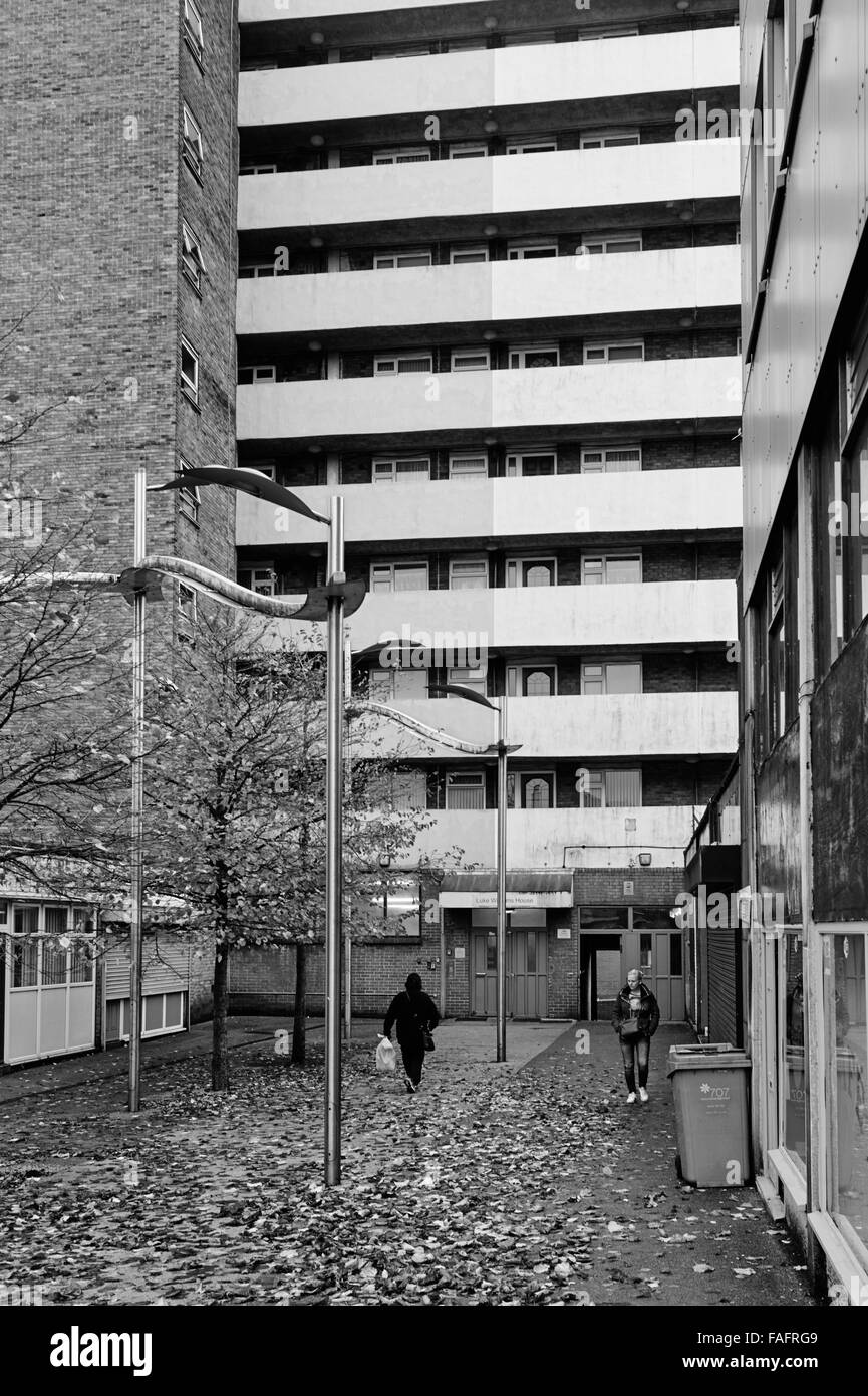 Uk flats Black and White Stock Photos & Images - Alamy