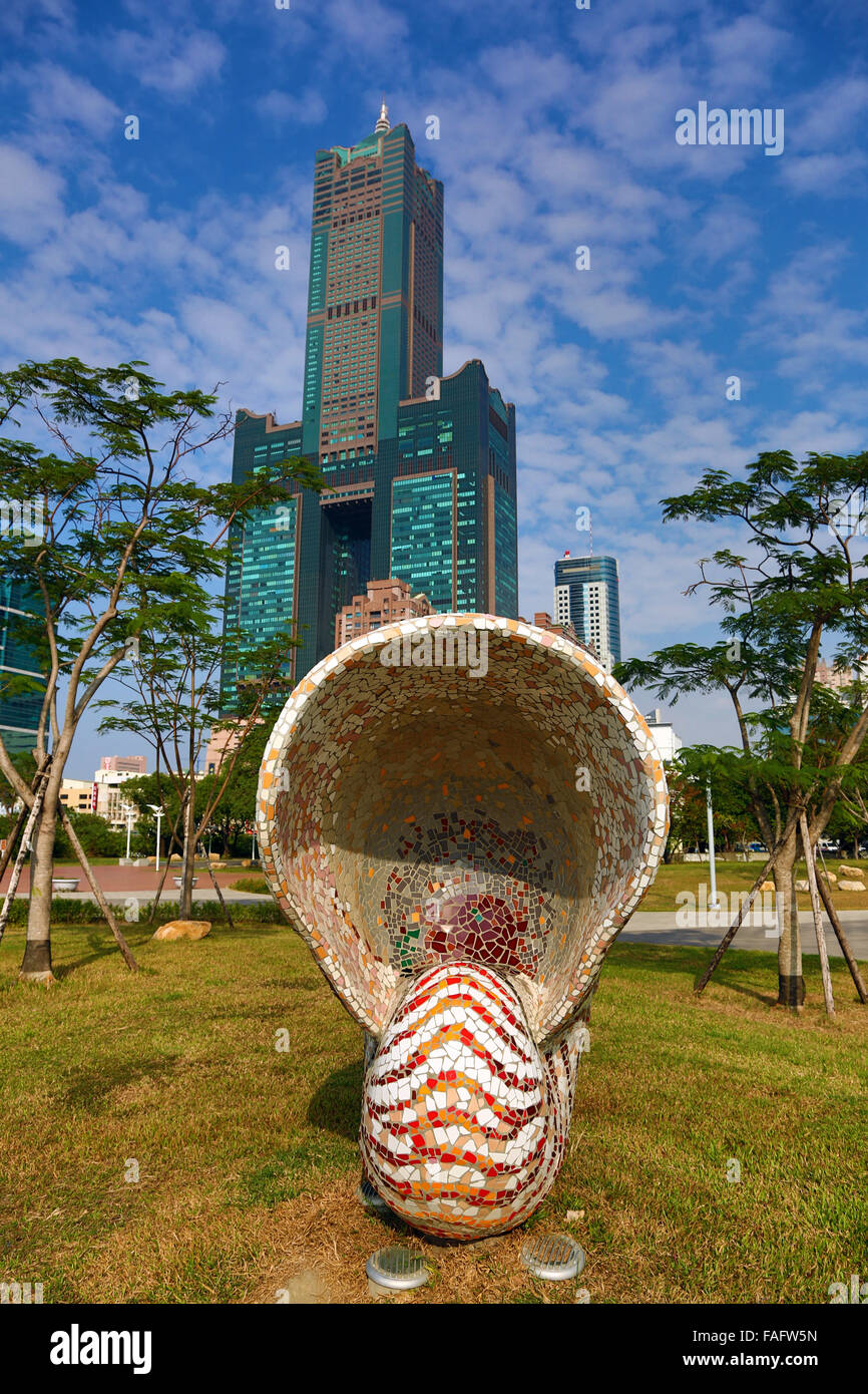 85 Sky Tower Hotel and Singuang Ferry Wharf, Kaohsiung, Taiwan Stock ...