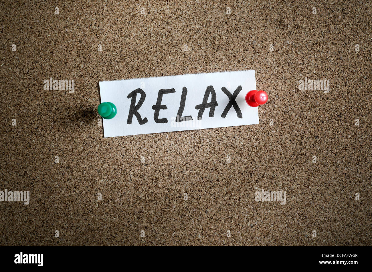 Note paper with pin on the cork board. Relax Stock Photo - Alamy