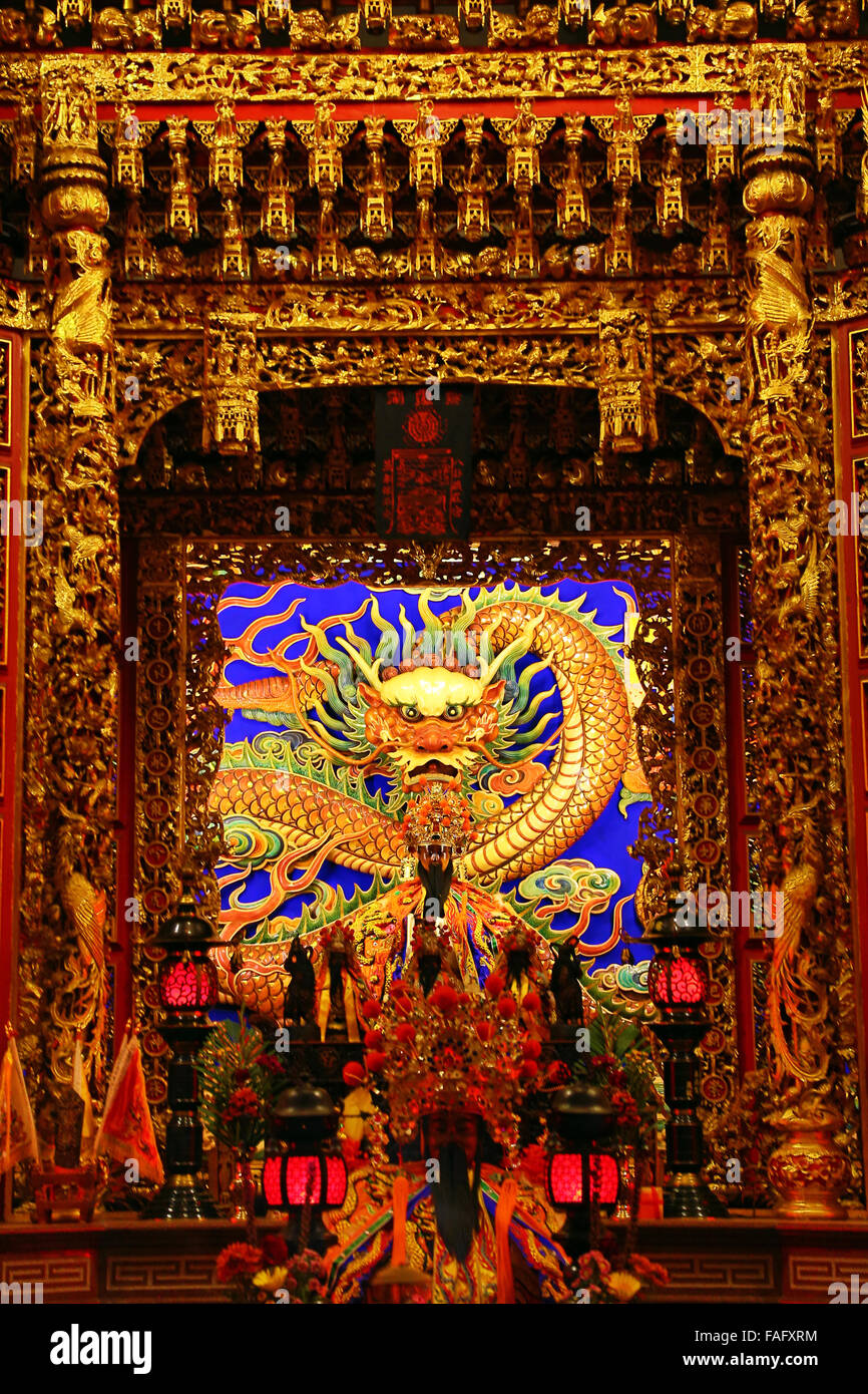 Dragon Altar at Chi Ming Tang Temple, Lotus Pond, Kaohsiung, Taiwan ...