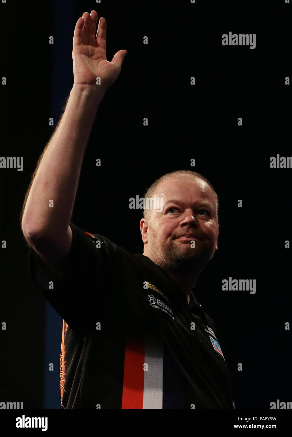 Pdc darts world championship crowd hi-res stock photography and images ...