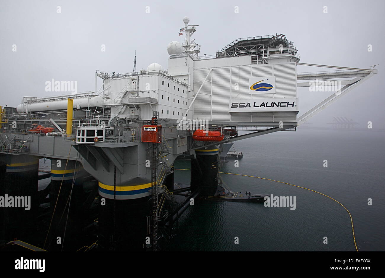 The Sea Launch, an oil platform and ship converted into a floating ...