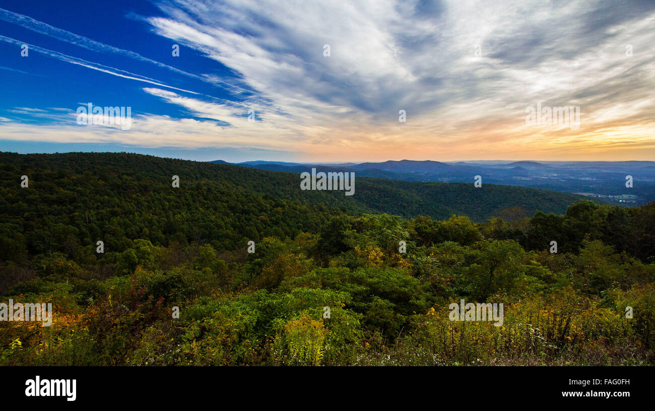 Scenic drive clouds hi-res stock photography and images - Alamy