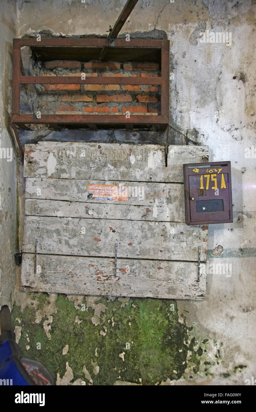 Boarded up letter box hi-res stock photography and images - Alamy