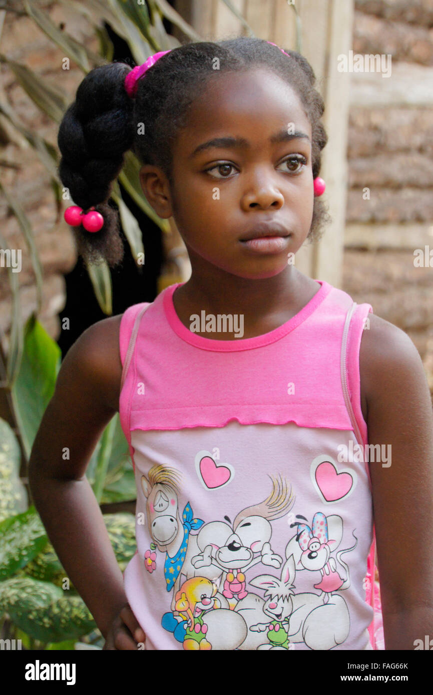 Beautiful child girl cuba hi-res stock photography and images - Alamy