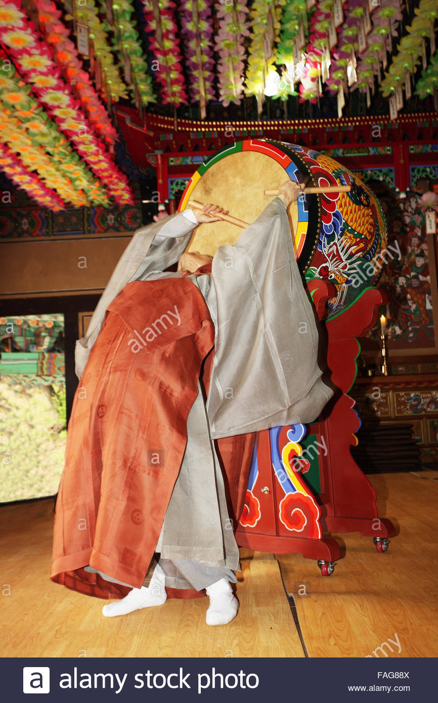 Buddhist Musical Instrument Stock Photos & Buddhist Musical Instrument ...