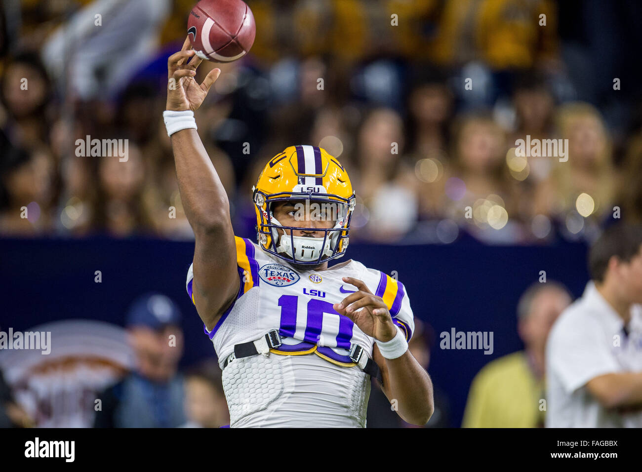 Houston, Texas, USA. 29th Dec, 2015. LSU Tigers quarterback Anthony ...