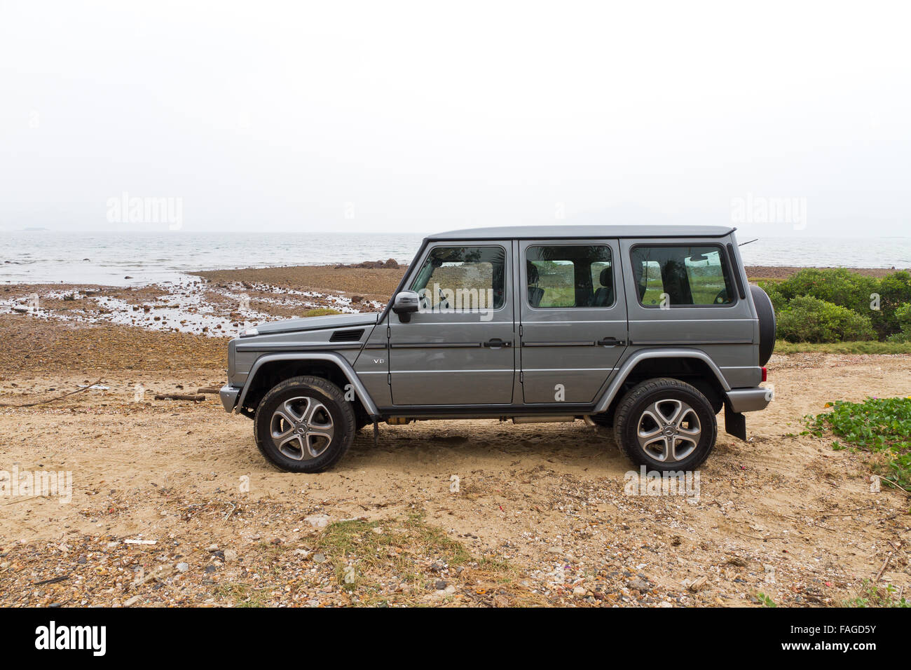 Mercedes benz g hi-res stock photography and images - Alamy