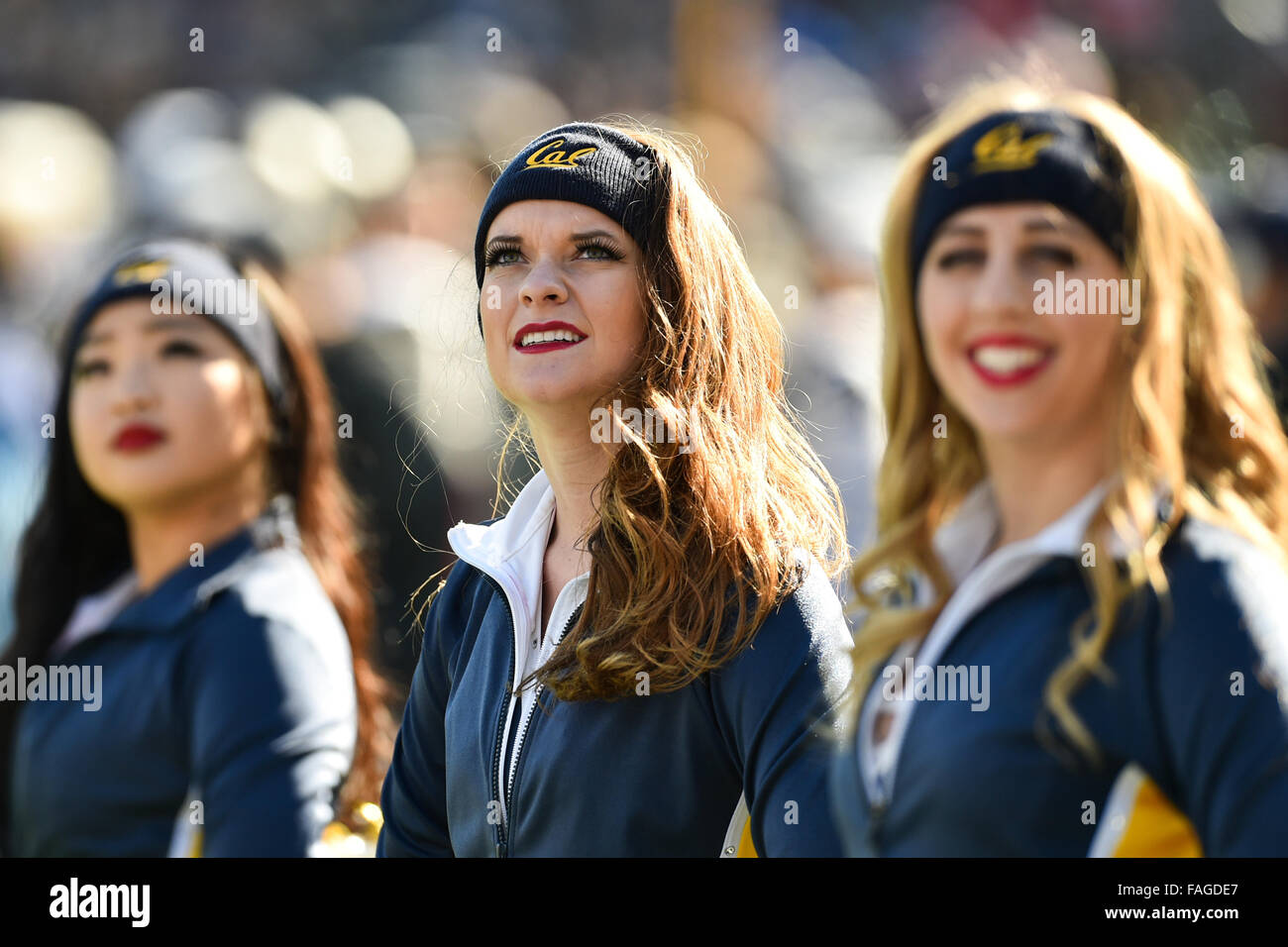 December 29, 2015: California Golden Bears cheerleaders look at the ...