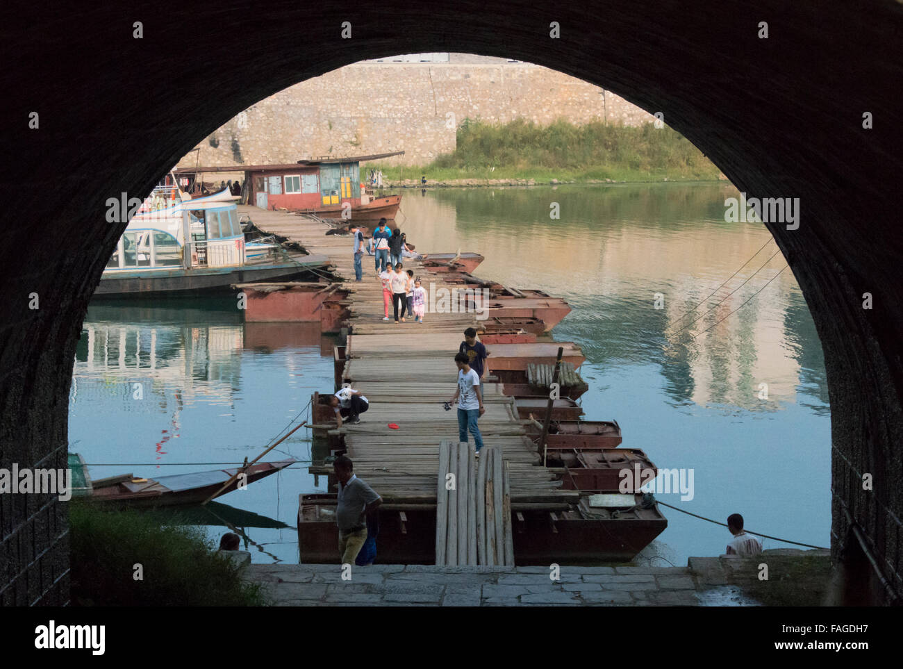 Floating bridge on Xiaoshui River, Yongzhou, Hunan Province, China ...