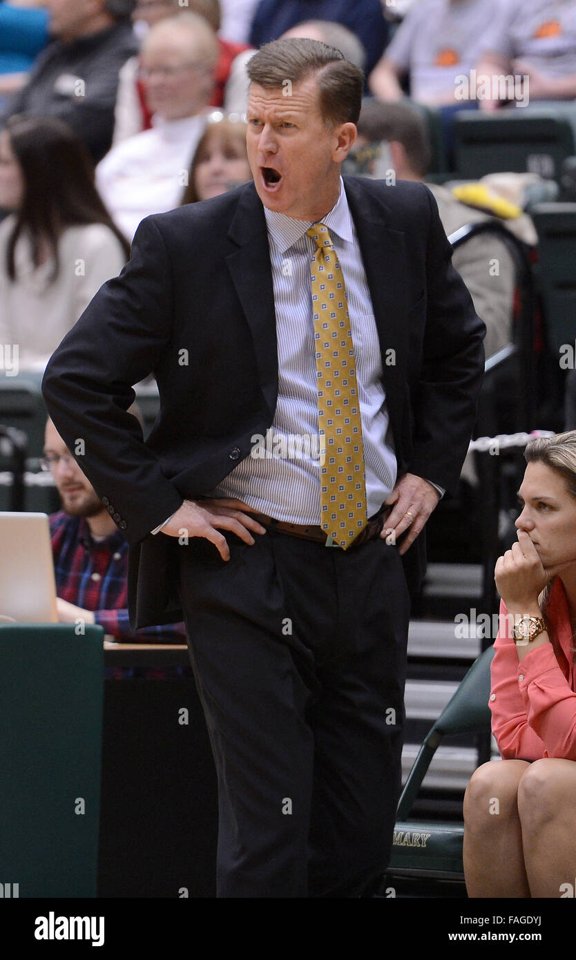 Williamsburg, VA, USA. 29th Dec, 2015. 20151229 - William and Mary head ...