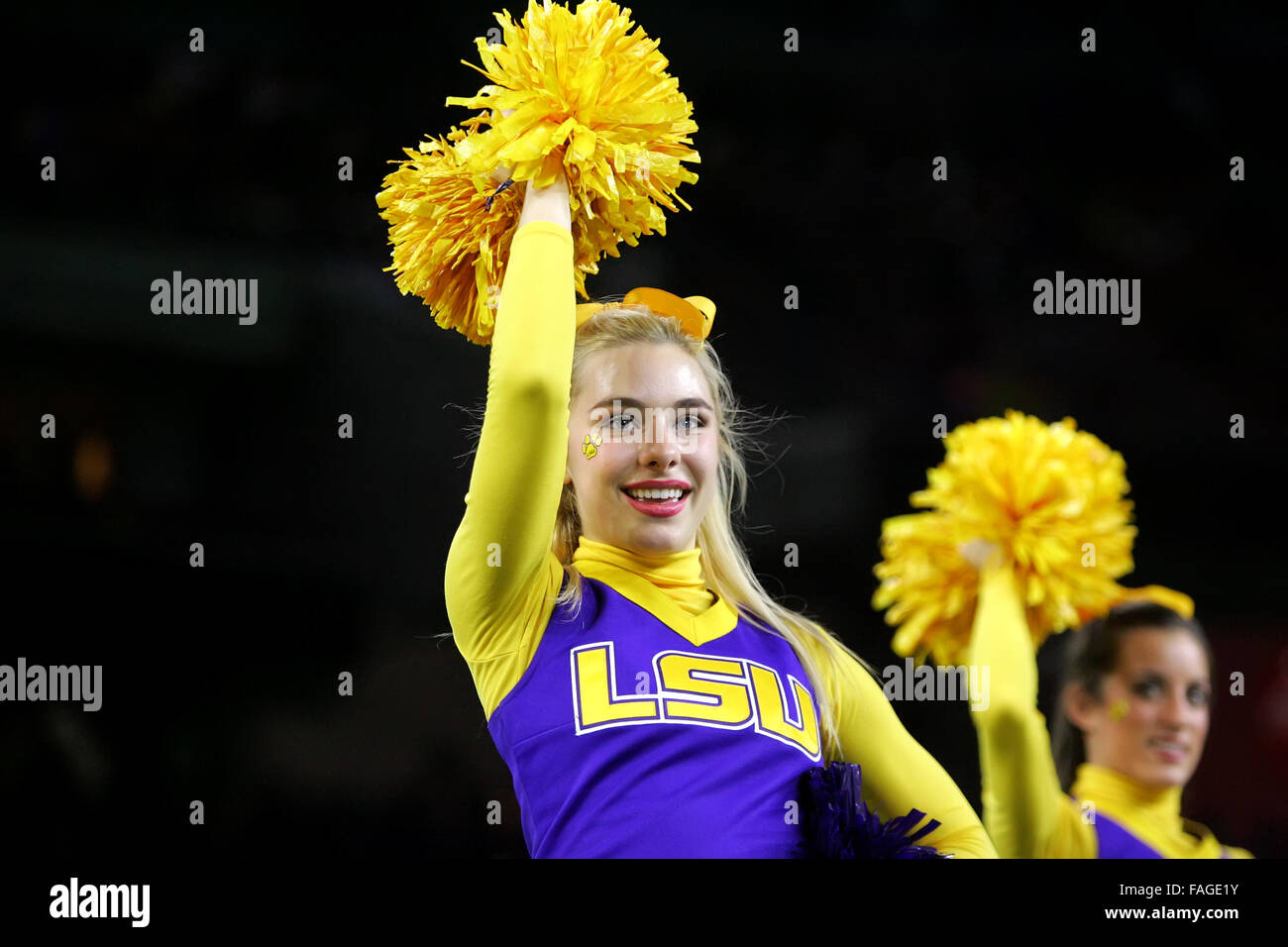 Lsu tigers cheerleader hi-res stock photography and images - Alamy