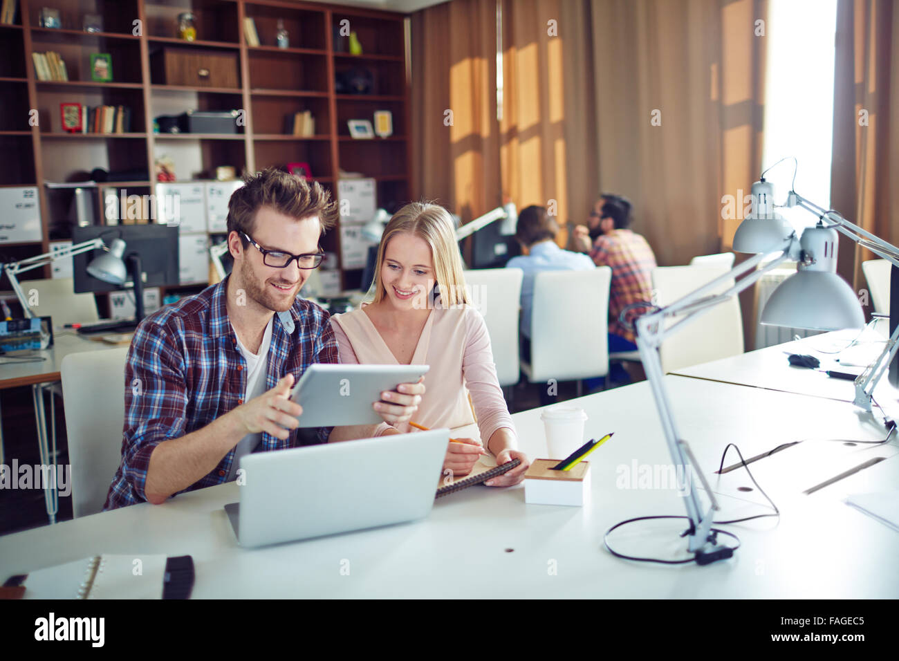 Modern employees hi-res stock photography and images - Alamy